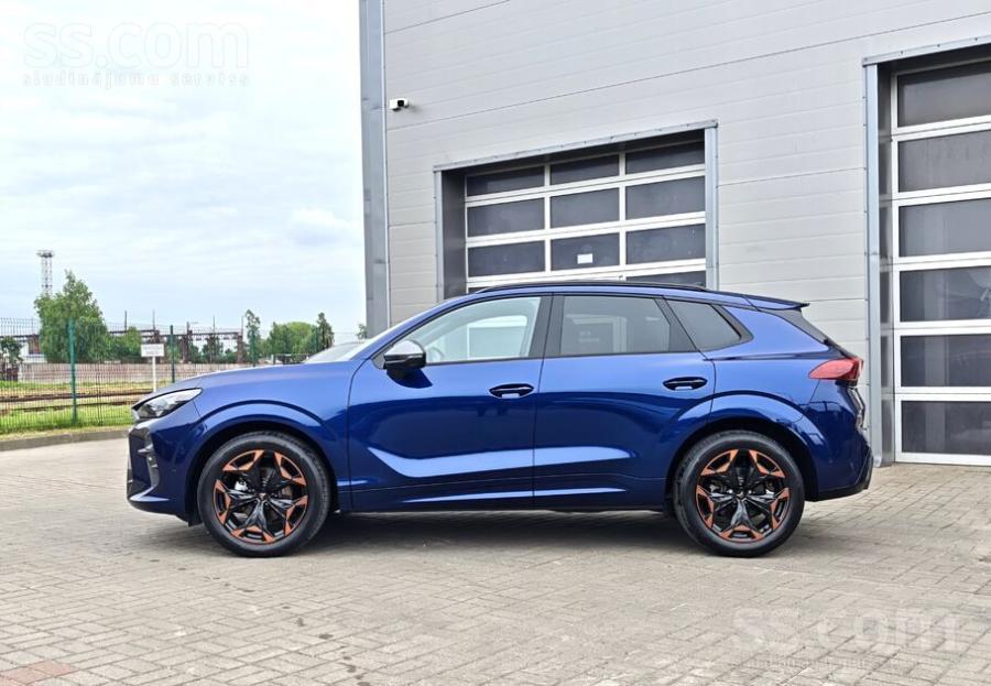Zils Cupra Terramar 2025 Liepāja, ar dzinēja tilpumu 1.50 L un nobraukumu 11 tūkst. km par 36500 €, foto 3 vietnē AUTOMOTO.COM.LV