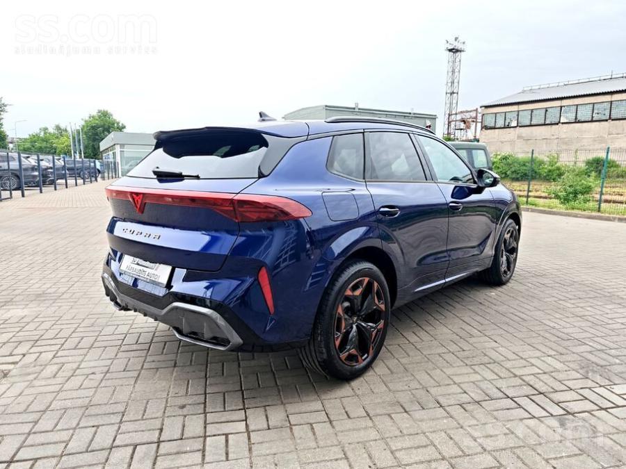 Zils Cupra Terramar 2025 Liepāja, ar dzinēja tilpumu 1.50 L un nobraukumu 11 tūkst. km par 36500 €, foto 6 vietnē AUTOMOTO.COM.LV