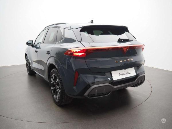 Синий Cupra Terramar 2025 в Вильнюс, объемом двигателя 1.50 л и пробегом 11 тыс. км за 32900 €, фото 6 на AUTOMOTO.COM.LV