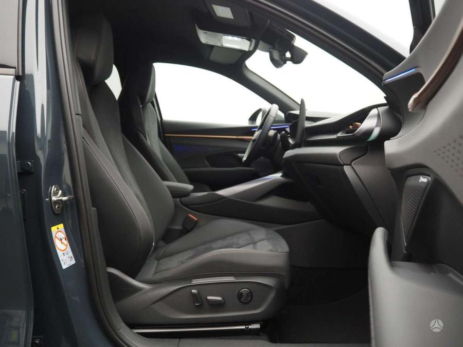 Zils Cupra Terramar 2025 Viļņa, ar dzinēja tilpumu 1.50 L un nobraukumu 11 tūkst. km par 32900 €, foto 13 vietnē AUTOMOTO.COM.LV