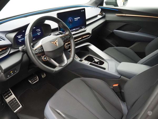 Cupra Terramar 2025 in Vilnius on AUTOMOTO.COM.LV Blue Cupra Terramar 2025 in Vilnius, with an engine capacity of 1.50 L and mileage of 47 thousand km for 29900 €, photo 10 on AUTOMOTO.COM.LV