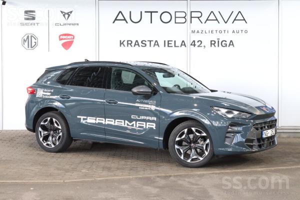 Blue Cupra Terramar 2026 in Riga, with an engine capacity of 1.50 L and mileage of 5 thousand km for 36990 €, photo 4 on AUTOMOTO.COM.LV