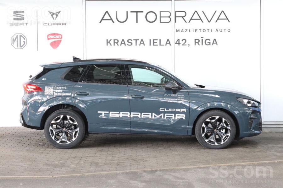 Zils Cupra Terramar 2026 Rīga, ar dzinēja tilpumu 1.50 L un nobraukumu 5 tūkst. km par 36990 €, foto 6 vietnē AUTOMOTO.COM.LV