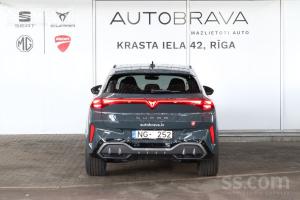 Zils Cupra Terramar 2026 Rīga, ar dzinēja tilpumu 1.50 L un nobraukumu 5 tūkst. km par 36990 €, foto 8 vietnē AUTOMOTO.COM.LV