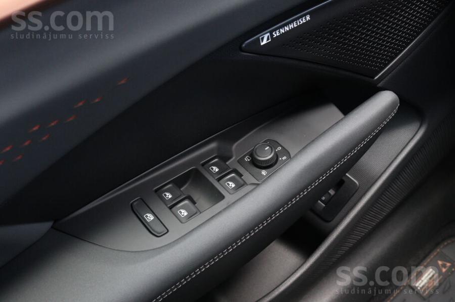Zils Cupra Terramar 2026 Rīga, ar dzinēja tilpumu 1.50 L un nobraukumu 5 tūkst. km par 36990 €, foto 23 vietnē AUTOMOTO.COM.LV