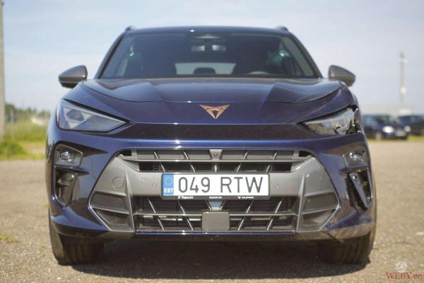 Zils Cupra Terramar 2026 Tallina, ar dzinēja tilpumu 1.98 L un nobraukumu 3 tūkst. km par 12800 €, foto 3 vietnē AUTOMOTO.COM.LV