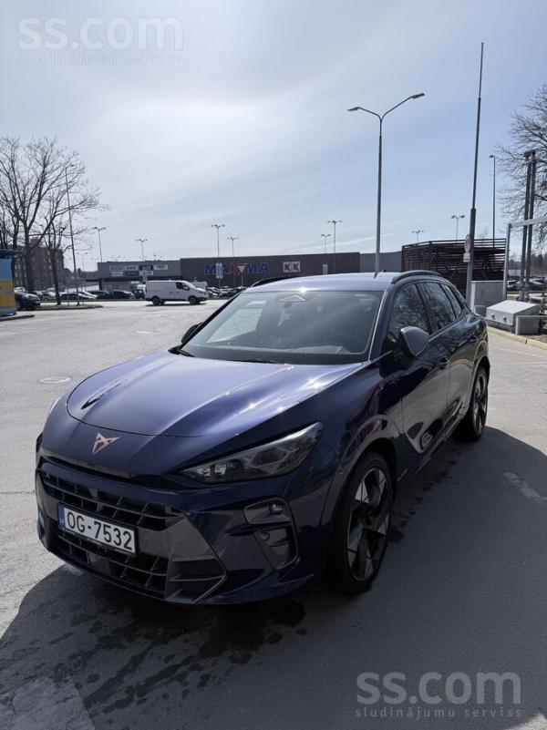 Синий Cupra Terramar 2025 в Рига, объемом двигателя 1.50 л и пробегом 7 тыс. км за 30500 €, фото 4 на AUTOMOTO.COM.LV