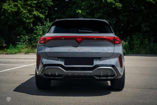 Pelēks Cupra Terramar 2024 Viļņa, ar dzinēja tilpumu 1.50 L un nobraukumu 17 tūkst. km par 33800 €, foto 6 vietnē AUTOMOTO.COM.LV