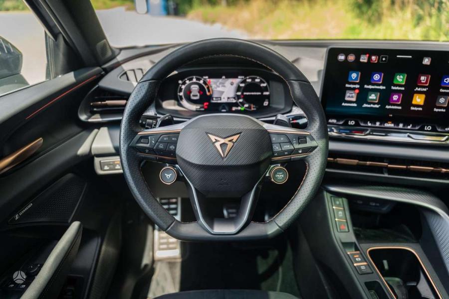Серый Cupra Terramar 2024 в Вильнюс, объемом двигателя 1.50 л и пробегом 17 тыс. км за 33800 €, фото 15 на AUTOMOTO.COM.LV