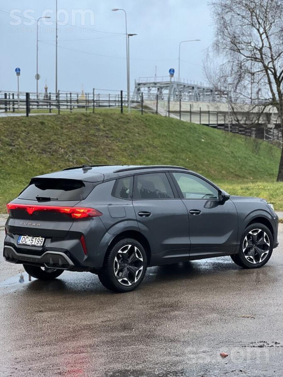 Pelēks Cupra Terramar 2025 Rīga, ar dzinēja tilpumu 2.00 L un nobraukumu 13 tūkst. km par 38500 €, foto 6 vietnē AUTOMOTO.COM.LV