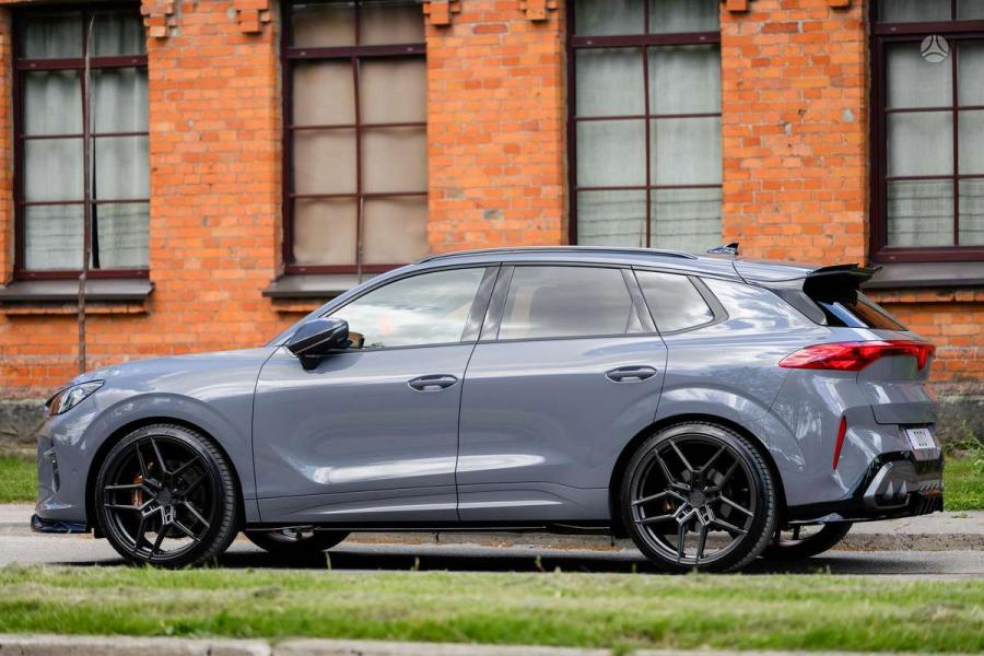 Серый Cupra Terramar 2025 в Мажейкяй, объемом двигателя 1.98 л и пробегом 15 тыс. км за 46000 €, фото 8 на AUTOMOTO.COM.LV