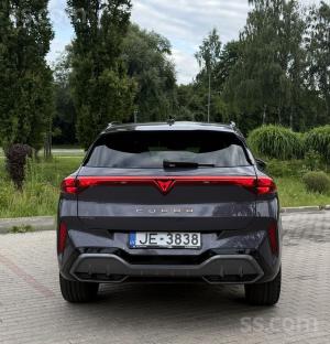 Pelēks Cupra Terramar 2025 Rīga, ar dzinēja tilpumu 1.50 L un nobraukumu 14 tūkst. km par 39900 €, foto 4 vietnē AUTOMOTO.COM.LV