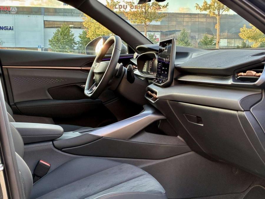 Серый Cupra Terramar 2026 в Вильнюс, объемом двигателя 1.98 л и пробегом 13 тыс. км за 43500 €, фото 14 на AUTOMOTO.COM.LV