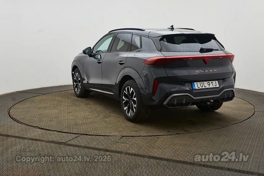 Pelēks Cupra Terramar 2025 Tallina, ar dzinēja tilpumu 1.50 L un nobraukumu 22 tūkst. km par 35990 €, foto 3 vietnē AUTOMOTO.COM.LV