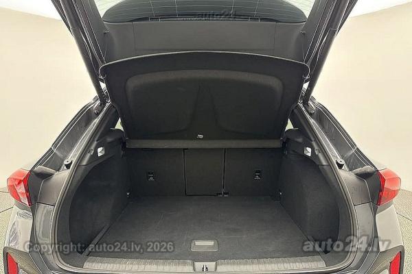 Pelēks Cupra Terramar 2025 Tallina, ar dzinēja tilpumu 1.50 L un nobraukumu 22 tūkst. km par 35990 €, foto 8 vietnē AUTOMOTO.COM.LV