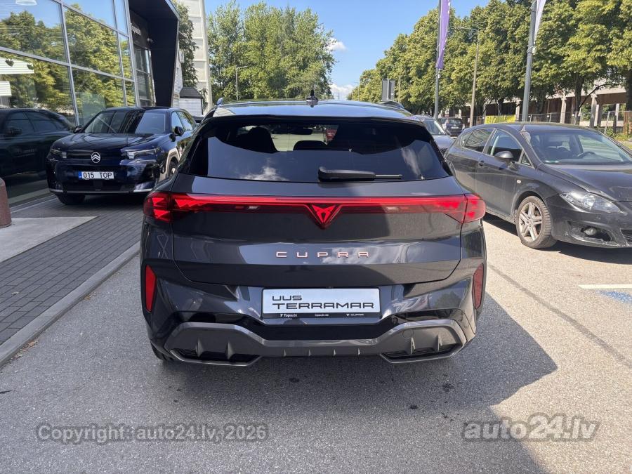 Серый Cupra Terramar 2026 в Тарту, объемом двигателя 2.00 л и пробегом 10 тыс. км за 43690 €, фото 8 на AUTOMOTO.COM.LV
