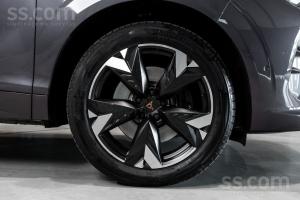 Violet Cupra Terramar 2025 in Riga, with an engine capacity of 2.00 L and mileage of 16 thousand km for 37900 €, photo 8 on AUTOMOTO.COM.LV