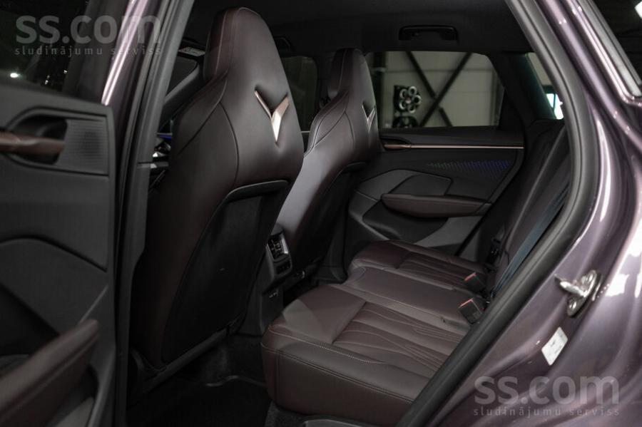 Violet Cupra Terramar 2025 in Riga, with an engine capacity of 2.00 L and mileage of 16 thousand km for 37900 €, photo 14 on AUTOMOTO.COM.LV