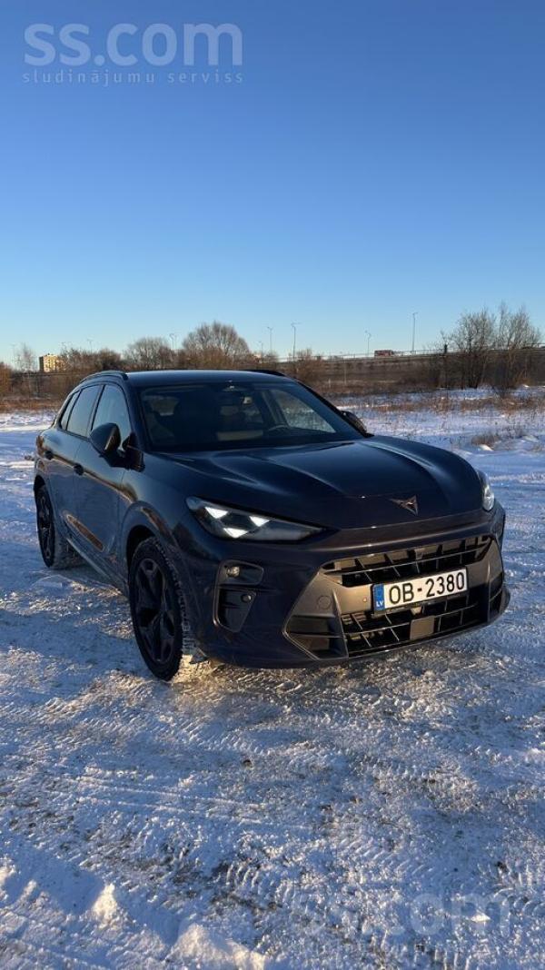 Фиолетовый Cupra Terramar 2025 в Рига, объемом двигателя 1.50 л и пробегом 19 тыс. км за 34000 €, фото 2 на AUTOMOTO.COM.LV