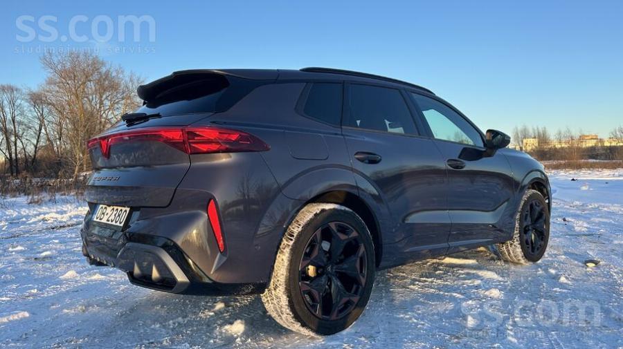 Фиолетовый Cupra Terramar 2025 в Рига, объемом двигателя 1.50 л и пробегом 24 тыс. км за 32000 €, фото 6 на AUTOMOTO.COM.LV