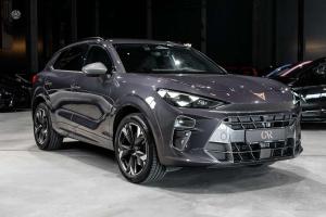 Violets Cupra Terramar 2025 Rīga, ar dzinēja tilpumu 1.98 L un nobraukumu 16 tūkst. km par 36900 €, foto 4 vietnē AUTOMOTO.COM.LV
