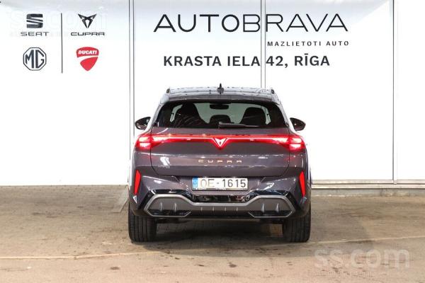 Violet Cupra Terramar 2025 in Riga, with an engine capacity of 2.00 L and mileage of 18 thousand km for 37990 €, photo 8 on AUTOMOTO.COM.LV