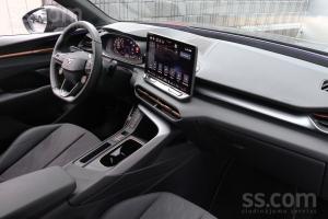 Violet Cupra Terramar 2025 in Riga, with an engine capacity of 2.00 L and mileage of 18 thousand km for 37990 €, photo 31 on AUTOMOTO.COM.LV