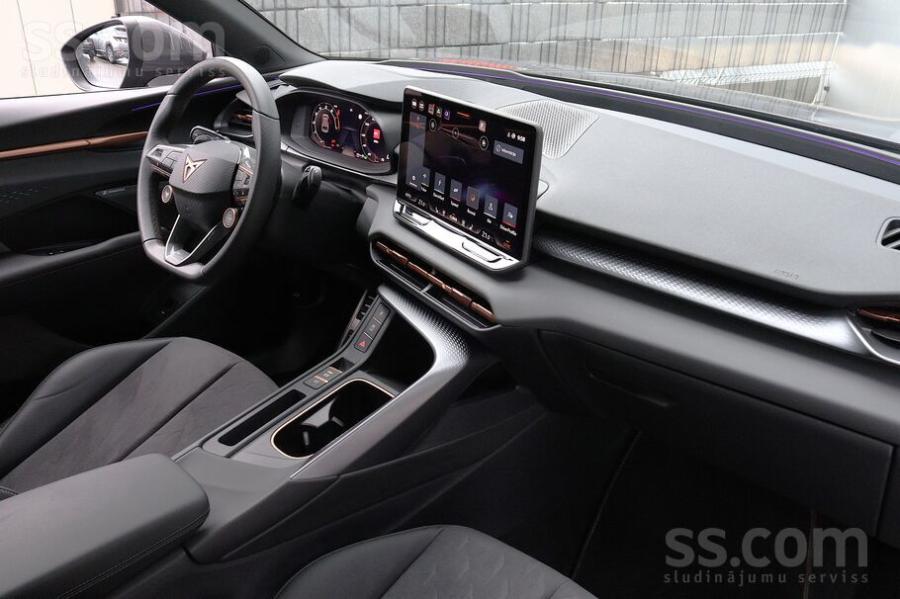 Violet Cupra Terramar 2025 in Riga, with an engine capacity of 2.00 L and mileage of 18 thousand km for 37990 €, photo 31 on AUTOMOTO.COM.LV