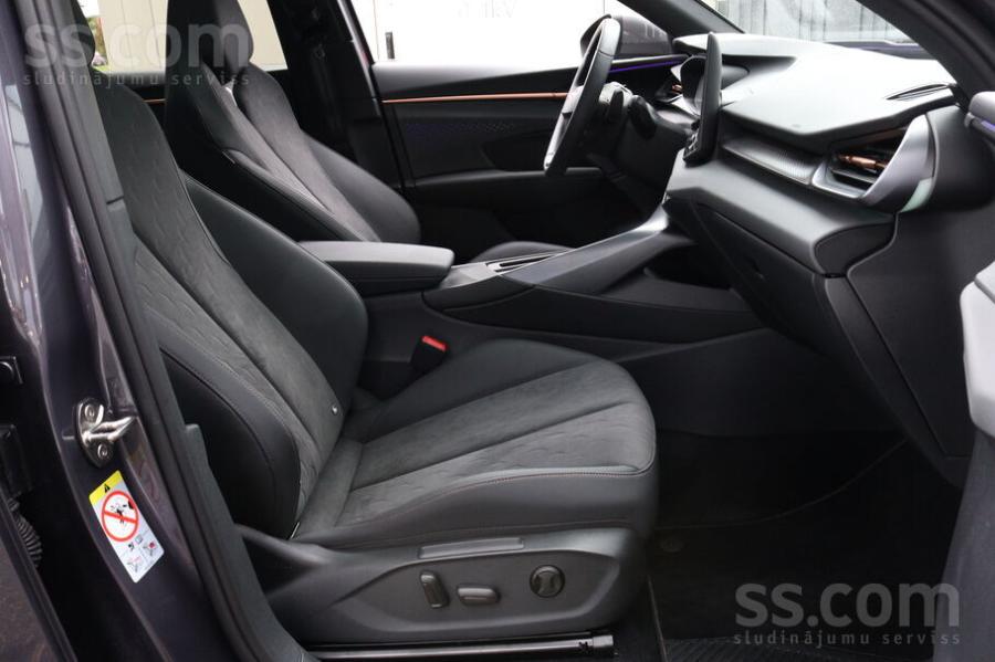 Violet Cupra Terramar 2025 in Riga, with an engine capacity of 2.00 L and mileage of 18 thousand km for 37990 €, photo 32 on AUTOMOTO.COM.LV