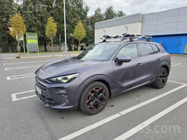 Фиолетовый Cupra Terramar 2025 в Рига, объемом двигателя 2.00 л и пробегом 23 тыс. км за 38000 €, фото 4 на AUTOMOTO.COM.LV