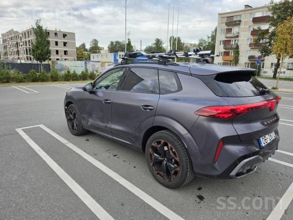 Фиолетовый Cupra Terramar 2025 в Рига, объемом двигателя 2.00 л и пробегом 23 тыс. км за 38000 €, фото 5 на AUTOMOTO.COM.LV