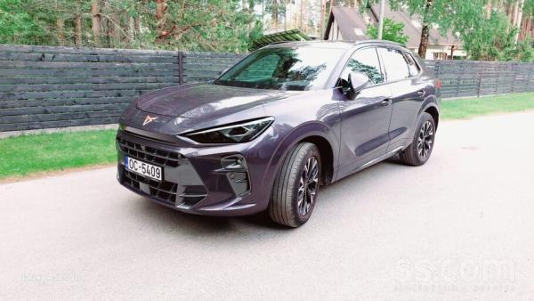 Фиолетовый Cupra Terramar 2025 в Рига, объемом двигателя 2.00 л и пробегом 30 тыс. км за 36900 €, фото 1 на AUTOMOTO.COM.LV