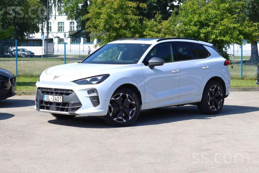 White Cupra Terramar 2025 in Riga, with an engine capacity of 2.00 L and mileage of 17 thousand km for 39990 €, photo 34 on AUTOMOTO.COM.LV