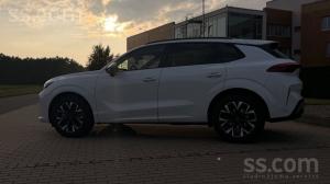 Белый Cupra Terramar 2025 в Рига, объемом двигателя 2.00 л и пробегом 11 тыс. км за 34900 €, фото 5 на AUTOMOTO.COM.LV