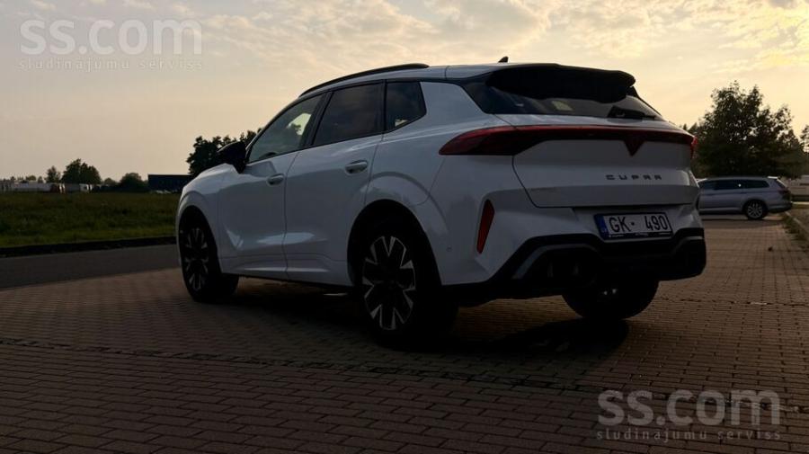 Белый Cupra Terramar 2025 в Рига, объемом двигателя 2.00 л и пробегом 11 тыс. км за 34900 €, фото 6 на AUTOMOTO.COM.LV
