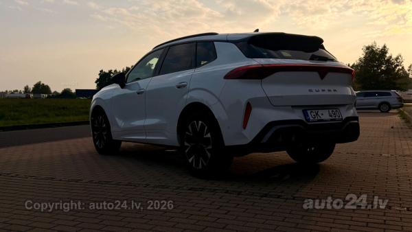 White Cupra Terramar 2025 in Riga, with an engine capacity of 2.00 L and mileage of 10 thousand km for 34900 €, photo 6 on AUTOMOTO.COM.LV
