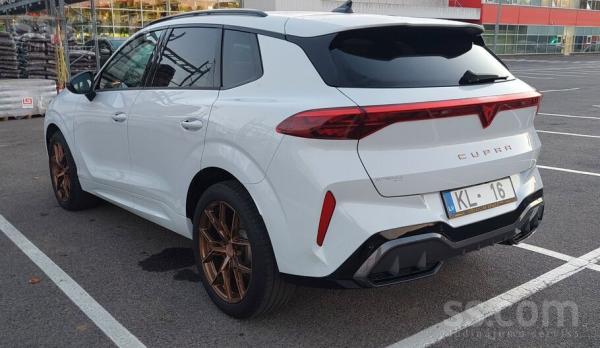 White Cupra Terramar 2025 in Liepaja, with an engine capacity of 1.50 L and mileage of 15 thousand km for 33000 €, photo 4 on AUTOMOTO.COM.LV