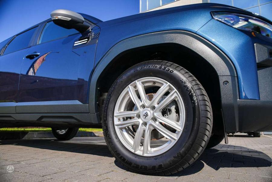 Blue Dacia Bigster 2025 in Marijampole, with an engine capacity of 1.80 L and mileage of 37 thousand km for 24950 €, photo 5 on AUTOMOTO.COM.LV