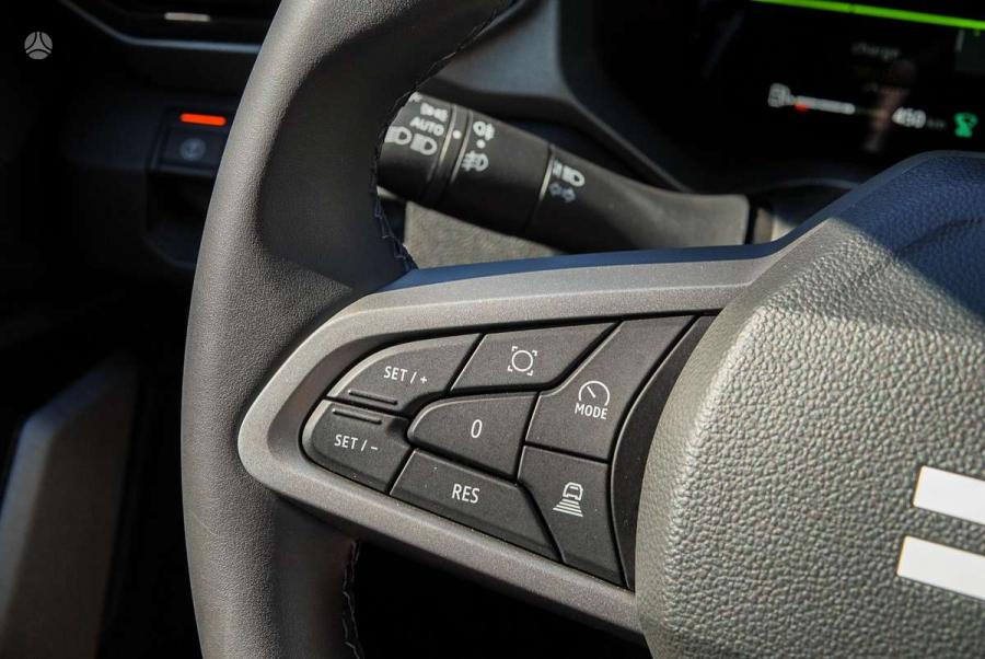 Blue Dacia Bigster 2025 in Marijampole, with an engine capacity of 1.80 L and mileage of 37 thousand km for 24950 €, photo 23 on AUTOMOTO.COM.LV