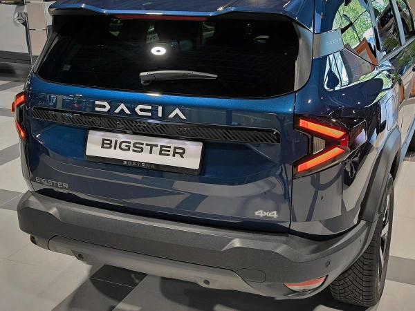 Blue Dacia Bigster 2026 in Vilnius, with an engine capacity of 0.00 L and mileage of 0 thousand km for 32900 €, photo 4 on AUTOMOTO.COM.LV