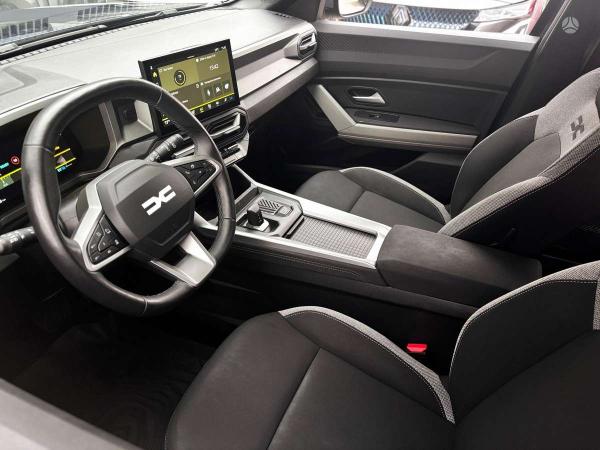 Blue Dacia Bigster 2025 in Vilnius, with an engine capacity of 1.80 L and mileage of 50 thousand km for 25000 €, photo 8 on AUTOMOTO.COM.LV