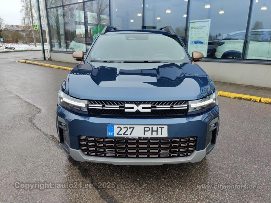 Dacia Bigster 2025 Tartu, ar dzinēja tilpumu 1.20 L un nobraukumu 300 tūkst. km par 32622 €, foto 8 vietnē AUTOMOTO.COM.LV