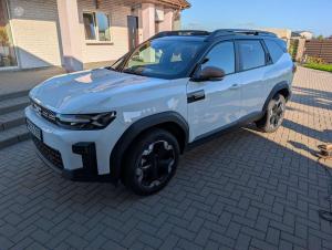 Белый Дачия Bigster 2026 в Клайпеда, объемом двигателя 1.20 л и пробегом 13 тыс. км за 26500 €, фото 3 на AUTOMOTO.COM.LV