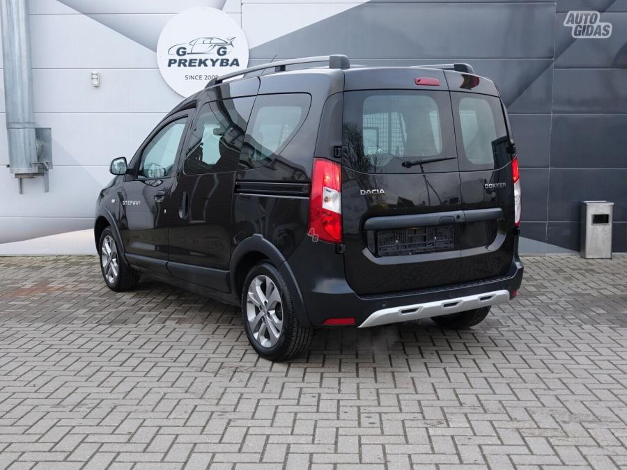Black Dacia Dokker 2016 in Ramuciai, with an engine capacity of 1.20 L and mileage of 172 thousand km for 5950 €, photo 9 on AUTOMOTO.COM.LV