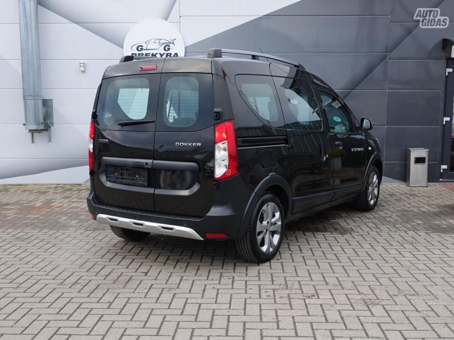Black Dacia Dokker 2016 in Ramuciai, with an engine capacity of 1.20 L and mileage of 172 thousand km for 5950 €, photo 11 on AUTOMOTO.COM.LV