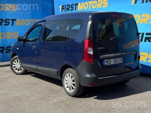 Zils Dacia Dokker 2015 Rīga, ar dzinēja tilpumu 1.50 L un nobraukumu 164 tūkst. km par 3950 €, foto 3 vietnē AUTOMOTO.COM.LV