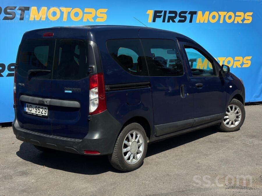 Zils Dacia Dokker 2015 Rīga, ar dzinēja tilpumu 1.50 L un nobraukumu 164 tūkst. km par 3950 €, foto 5 vietnē AUTOMOTO.COM.LV