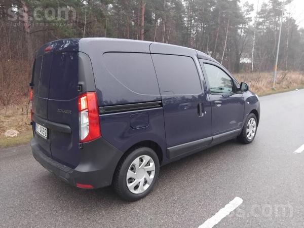 Zils Dacia Dokker 2021 Rīga, ar dzinēja tilpumu 1.50 L un nobraukumu 148 tūkst. km par 6700 €, foto 2 vietnē AUTOMOTO.COM.LV