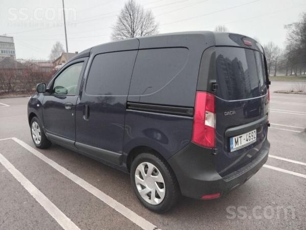 Zils Dacia Dokker 2021 Rīga, ar dzinēja tilpumu 1.50 L un nobraukumu 148 tūkst. km par 6700 €, foto 4 vietnē AUTOMOTO.COM.LV