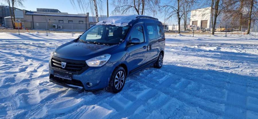 Blue Dacia Dokker 2013 in Marijampole, with an engine capacity of 1.20 L and mileage of 223 thousand km for 3299 €, photo 1 on AUTOMOTO.COM.LV